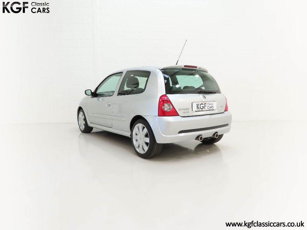 A Stonking Clio Renaultsport 182 with Cup Spoiler Pack and 32,003 Miles ...