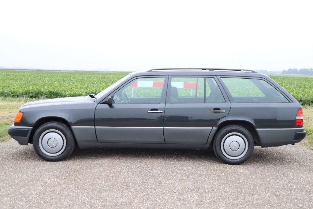 Mercedes Benz 230 TE For Sale | Classic Cars and Campers