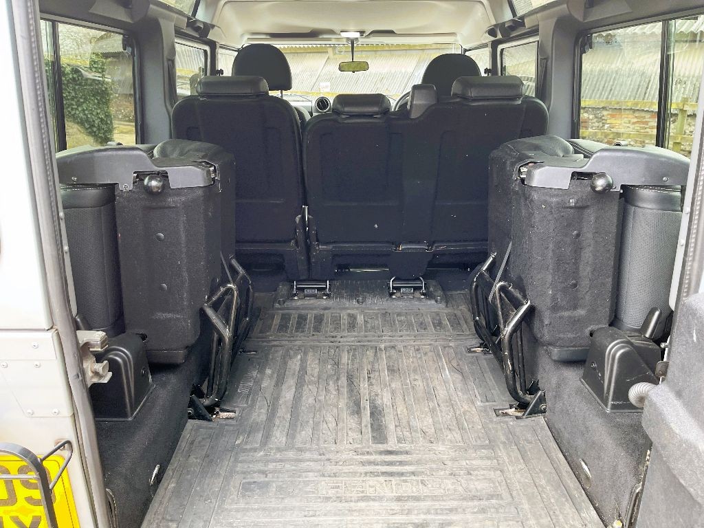 superb 2009 Defender 110 TDCi XS station wagon 7 seater For Sale ...