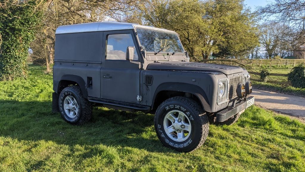 Defender 90 300TDi For Sale | Classic Cars and Campers
