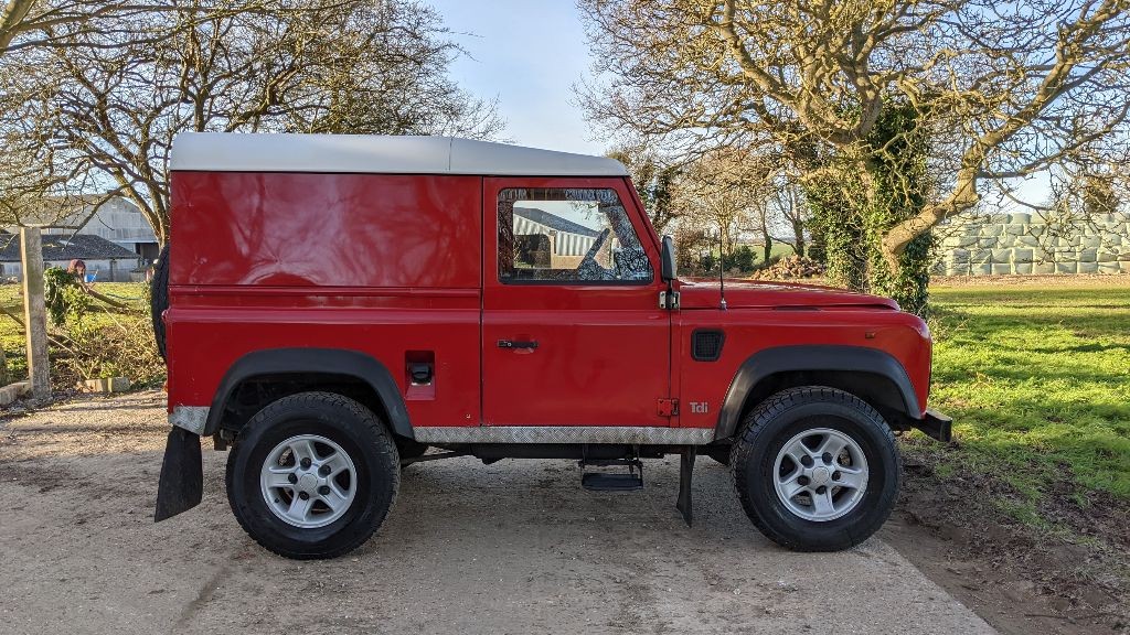 Land Rover Defender 90 300TDi Hardtop Van 1995 ‘The Bert’ #474 For Sale ...