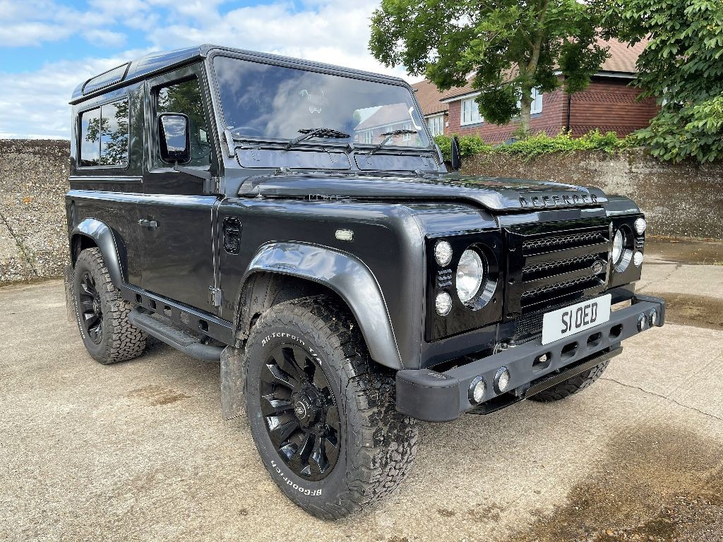 superbly-refurbished 2003 Defender 90 TD5 6 seater+87K For Sale ...