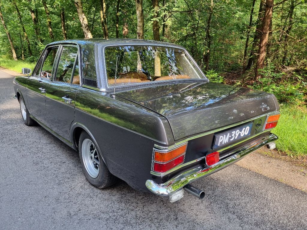 Ford Cortina 1600E For Sale | Classic Cars and Campers
