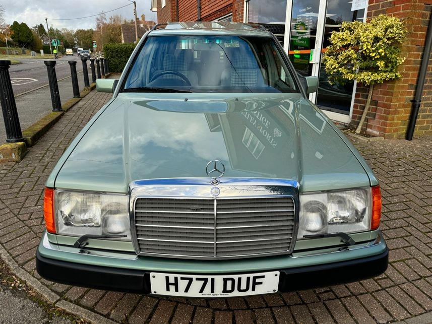 1990 MERCEDES-BENZ 300TE SPORTLINE ESTATE AUTO (1 owner & Just 78,000 ...