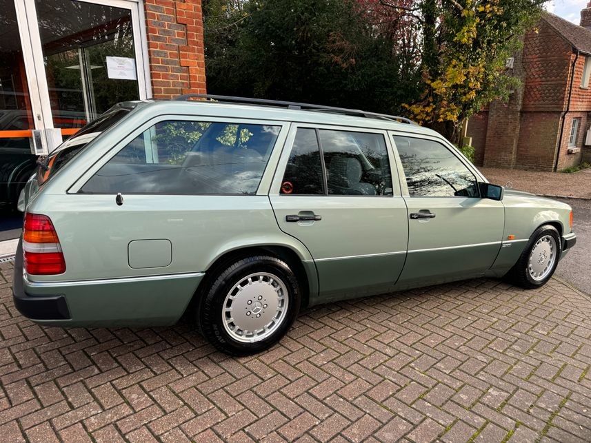 1990 MERCEDES-BENZ 300TE SPORTLINE ESTATE AUTO (1 owner & Just 78,000 ...
