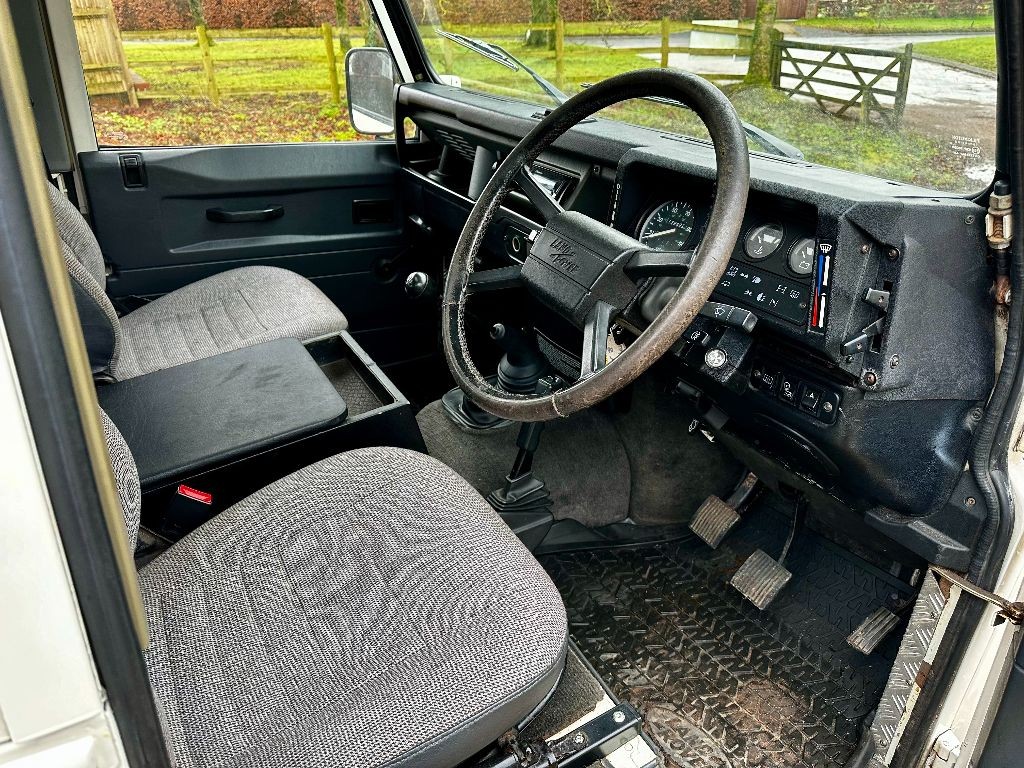 very nice 1990 land rover 90 V8 county station wagon 6 seat For Sale ...