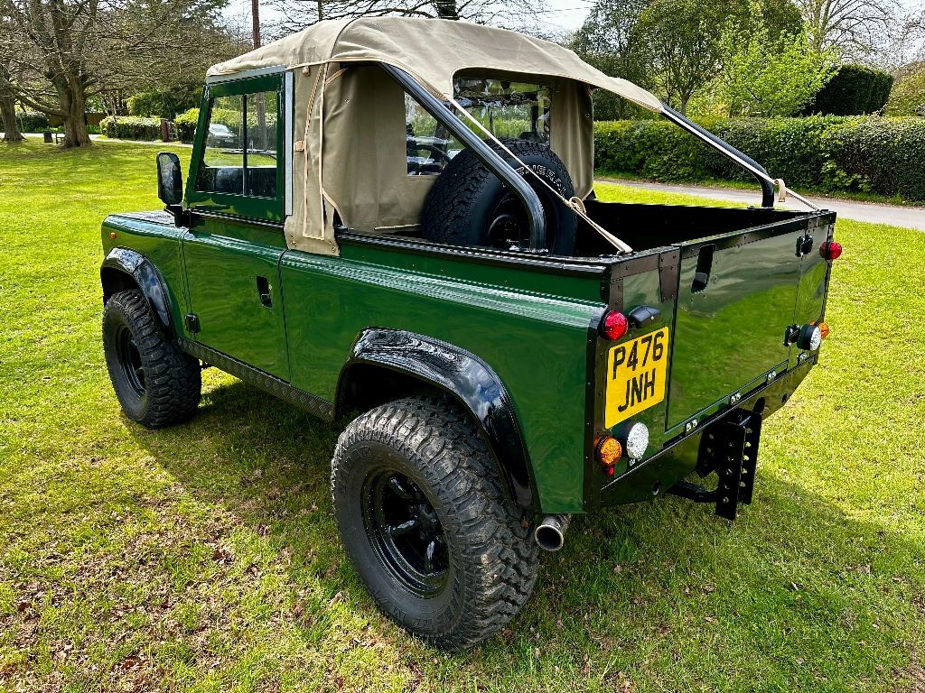 superbly refurbished 1997 Defender 90 300TDi US exportable For Sale ...