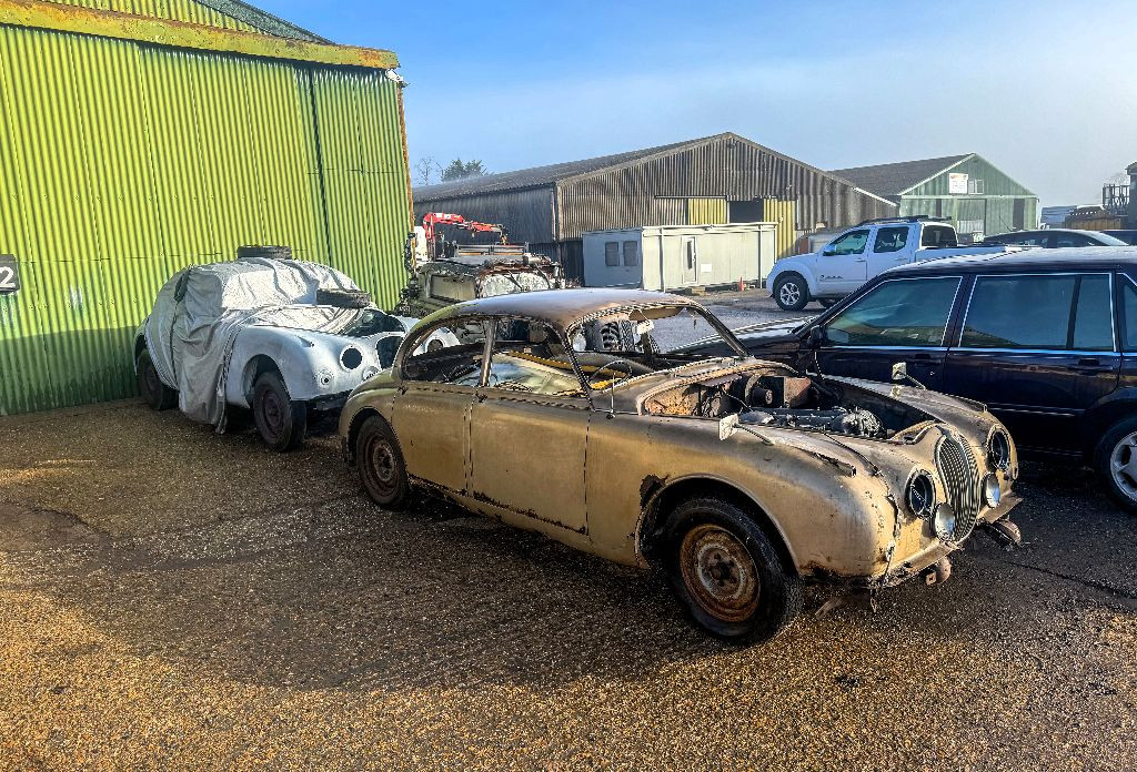 1963 Jaguar MK2 3.4 For Restoration - With Rolling Shell! For Sale ...